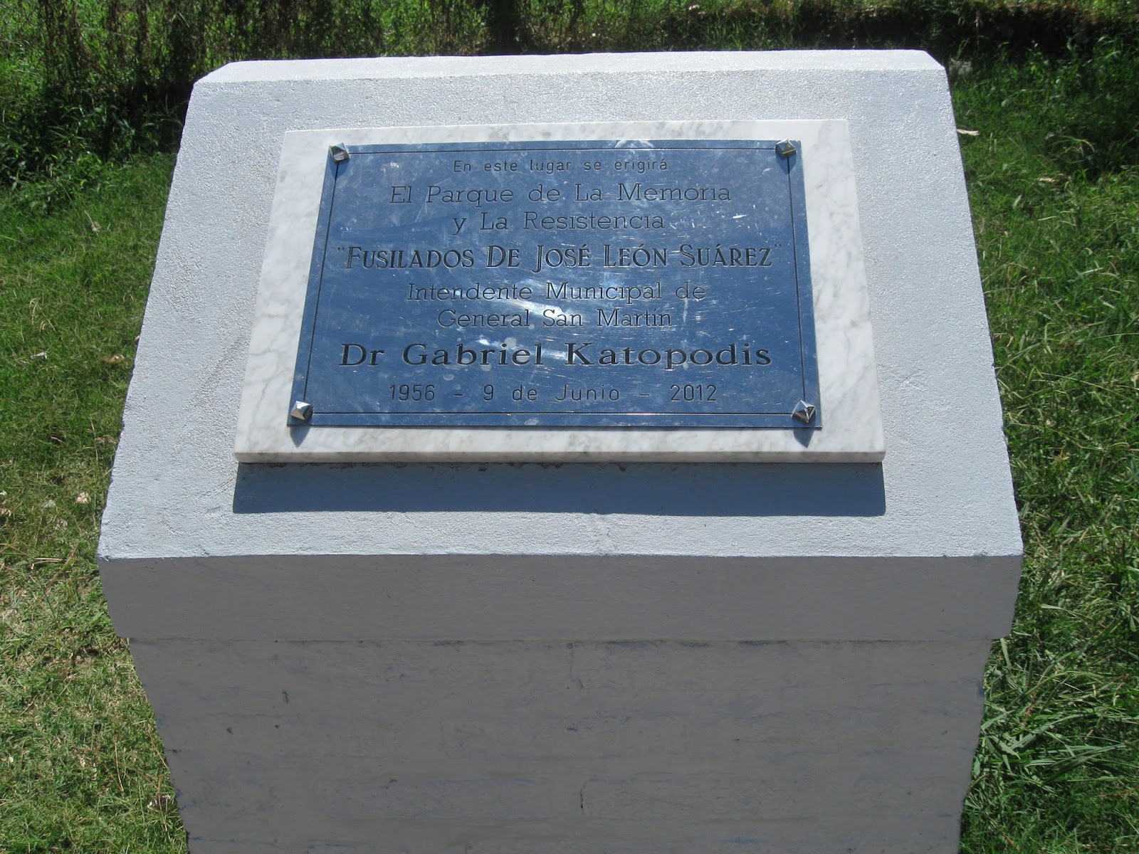 FrodoBlog: Los Fusilados de José León Suárez