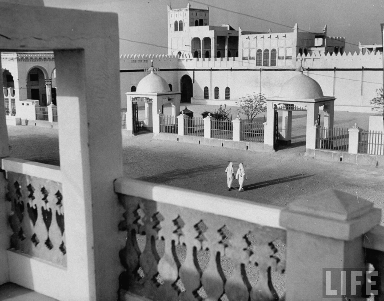 International History Blog: Bahrain - Old Photographs (Part I)