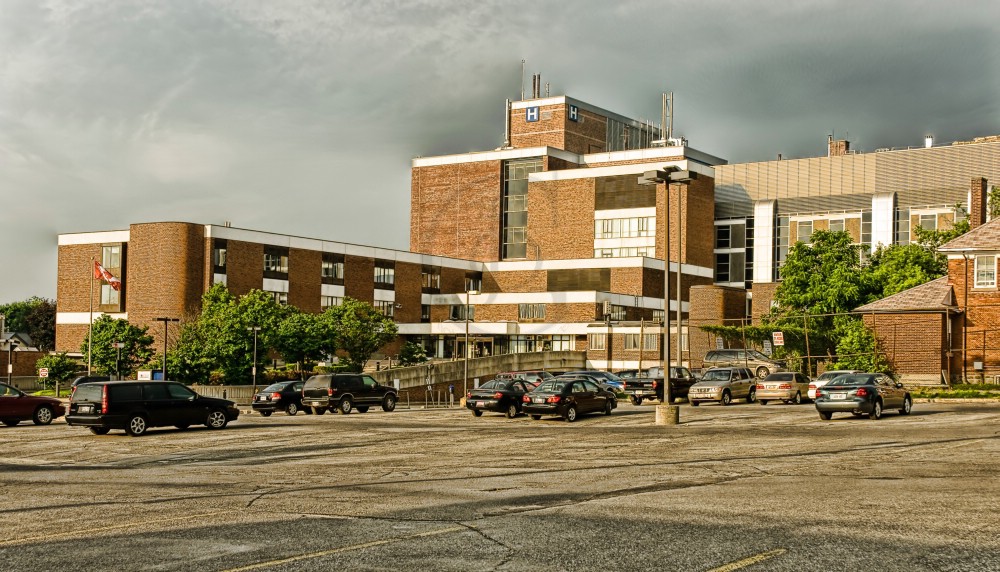Orillia Travel: Orillia Soldiers Memorial Hospital