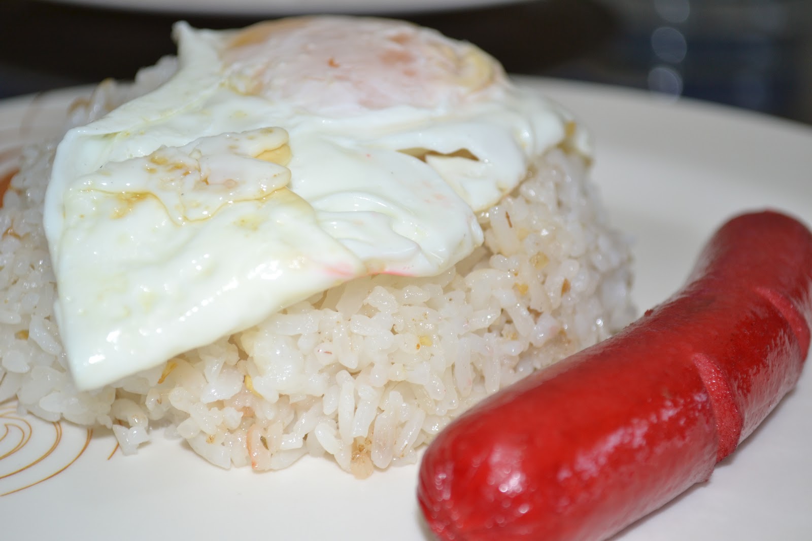 Sari-saring kwento ko: Hotdog and egg for breakfast