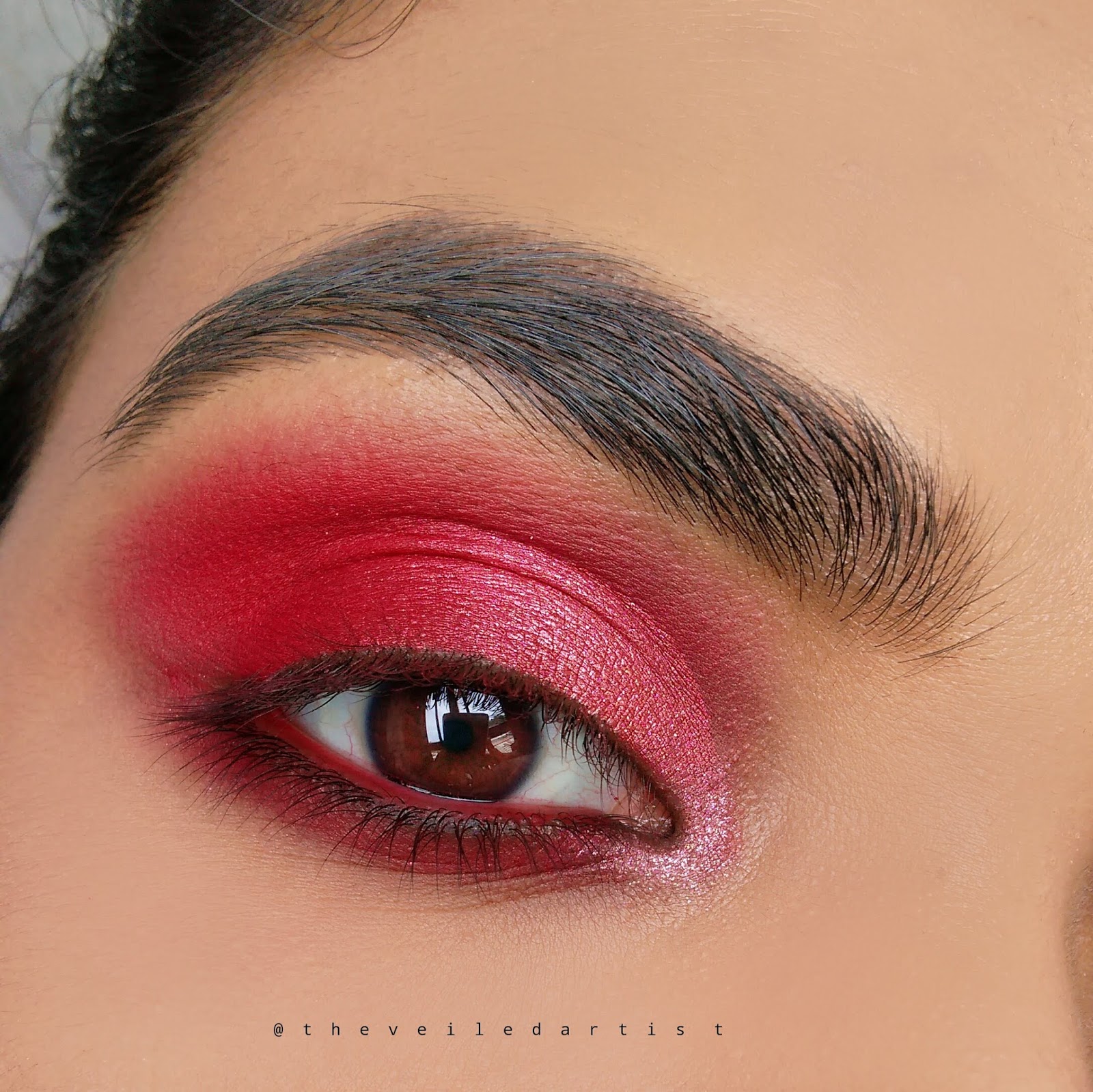 Red Semi Cut Crease Tutorial (Instagram makeup trend) - The Veiled Artist