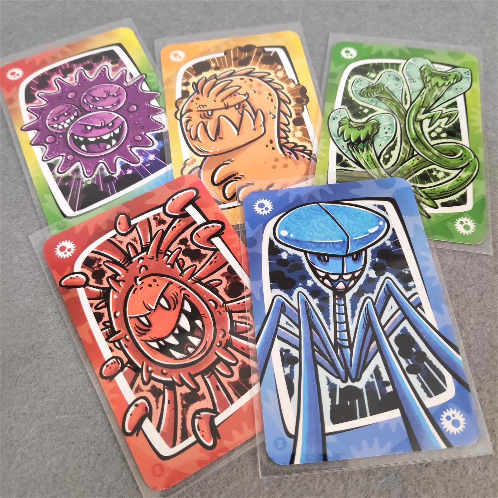 ¿Qué contiene? Virus! 2 Evolution