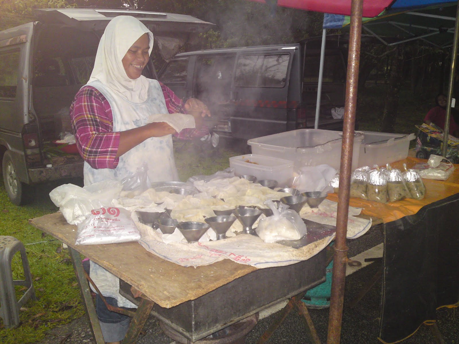 DARI DAPUR ORANG KAMPUNG: PUTU HALBA UBI KAYU