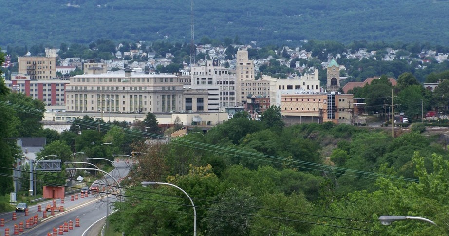 Frank's Place: Scranton Skyline