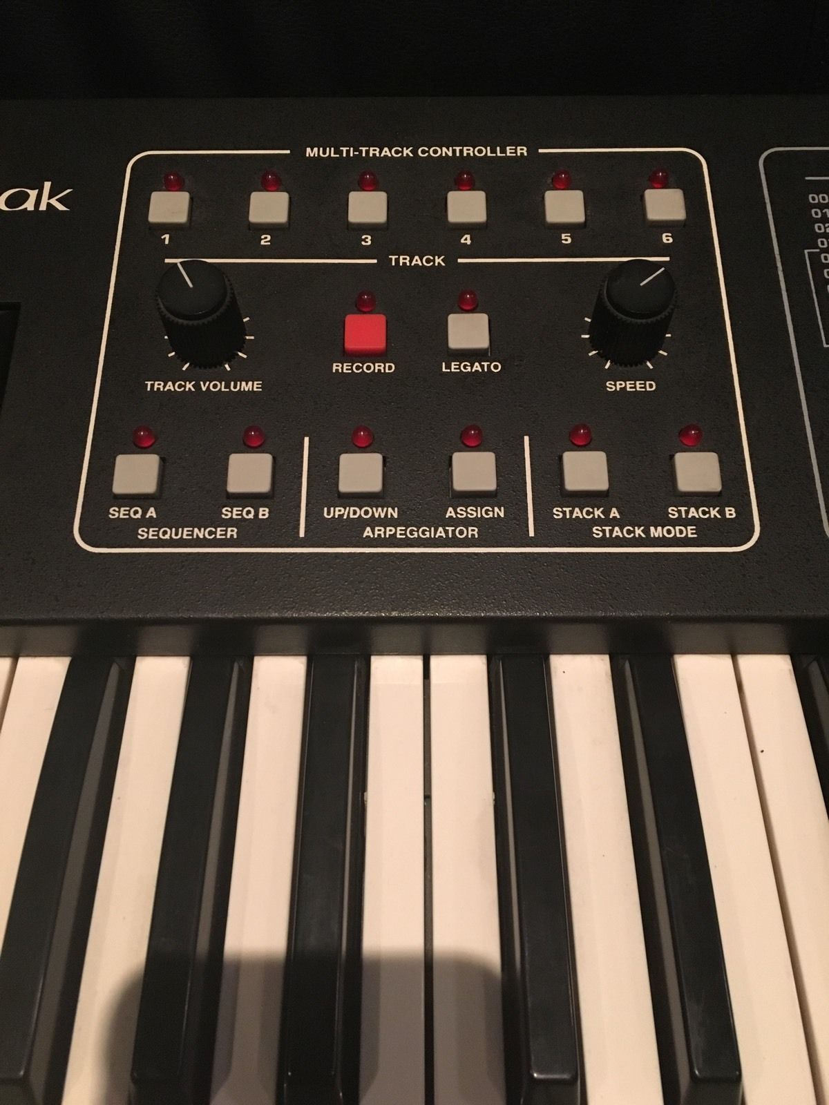 MATRIXSYNTH: 1984 SEQUENTIAL CIRCUITS SIX-TRAK SYNTHESIZER SN 000486
