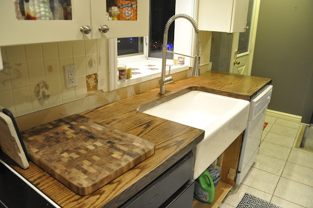 artisan des arts: DIY Wood door butcher block countertops - under $100!
