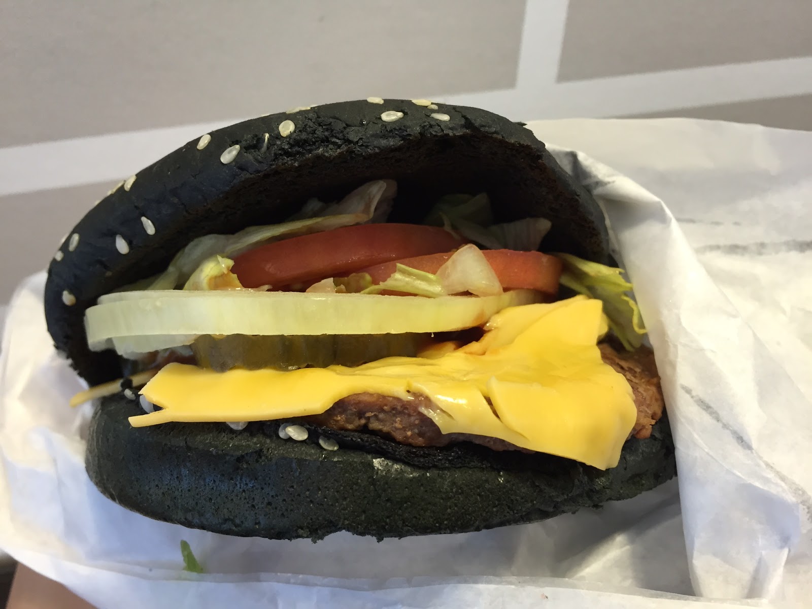 A.1. Halloween Whopper From Burger King / バーガーキングのA.1. ハロウィンワッパー ~ I'm ...