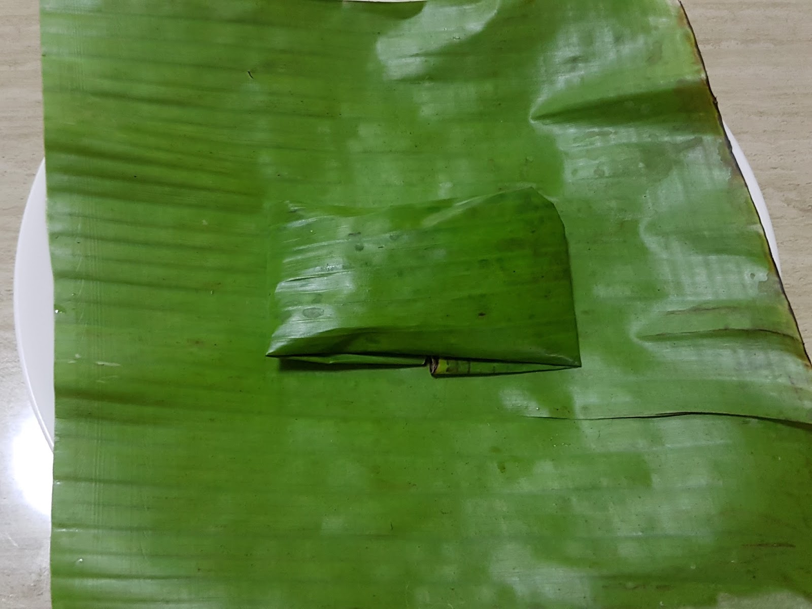 Suman sa Lihiya (Wrapped Glutinous Rice with Lye Water)