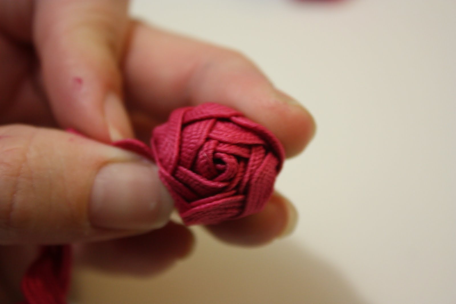 Made by Mama: Rick Rack Roses Tutorial