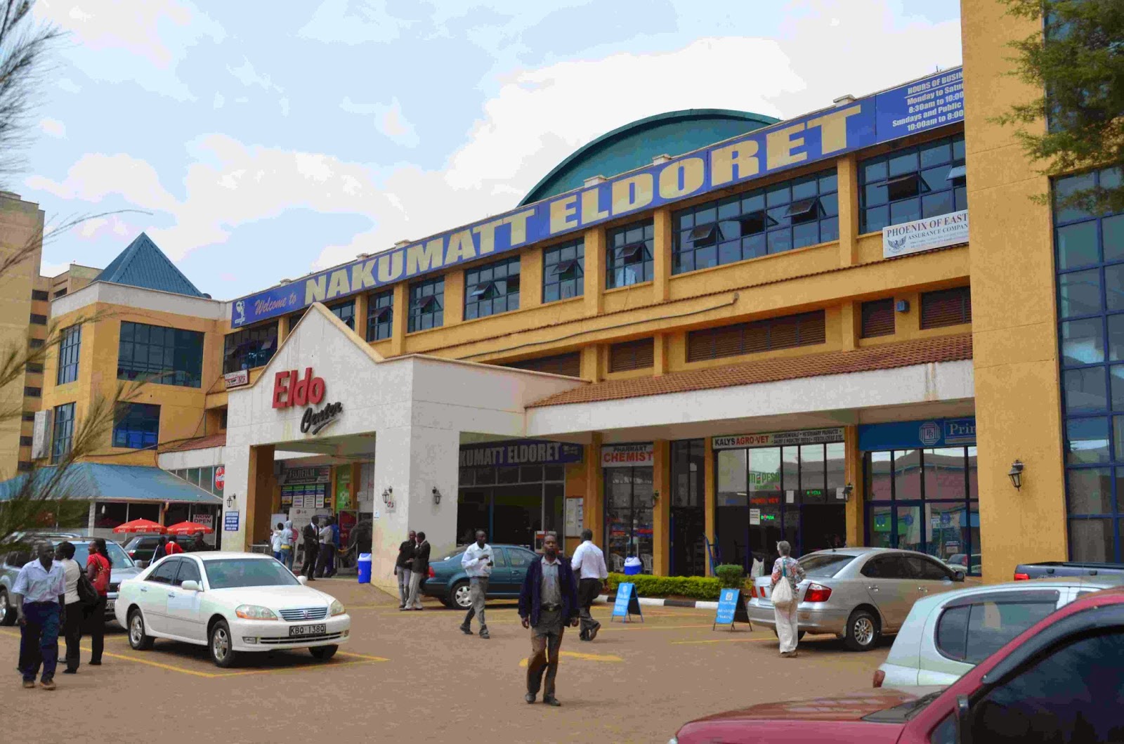 A Year Teaching in Kenya: Kenyan shops