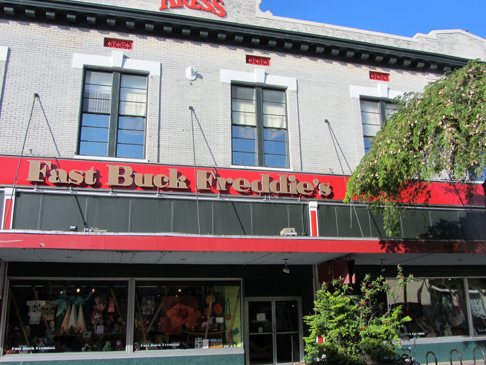 Visit Key West: Fast Buck Freddie's