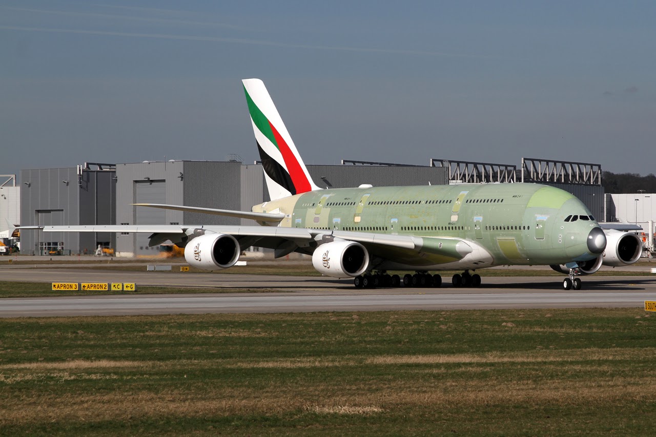 Airbus Hamburg Finkenwerder News: A380-842, Emirates, A6-EUX (MSN 241)