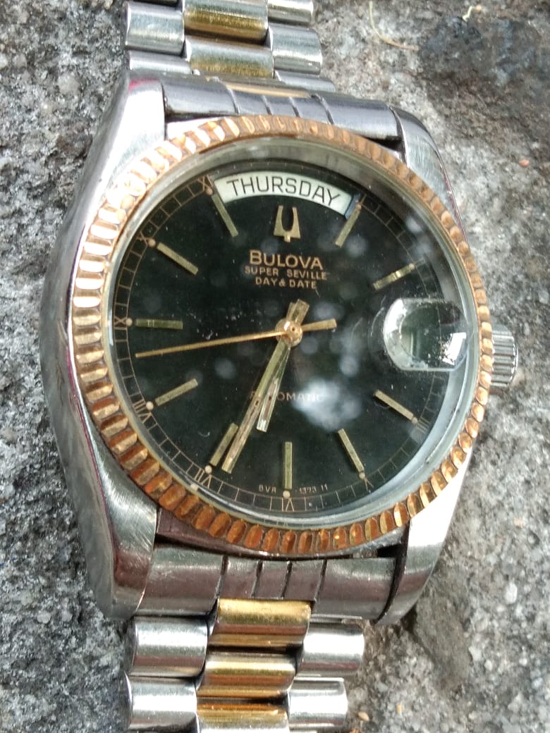 Azzam Vintage: Bulova President