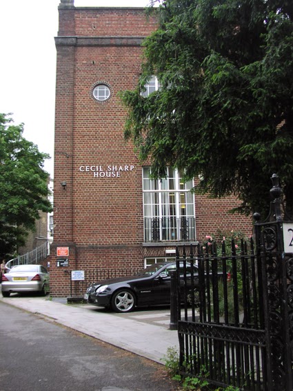 A bad witch's blog: November 2013