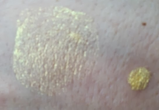 Make Up For Dolls: Catrice Liquid Gold Topper - review