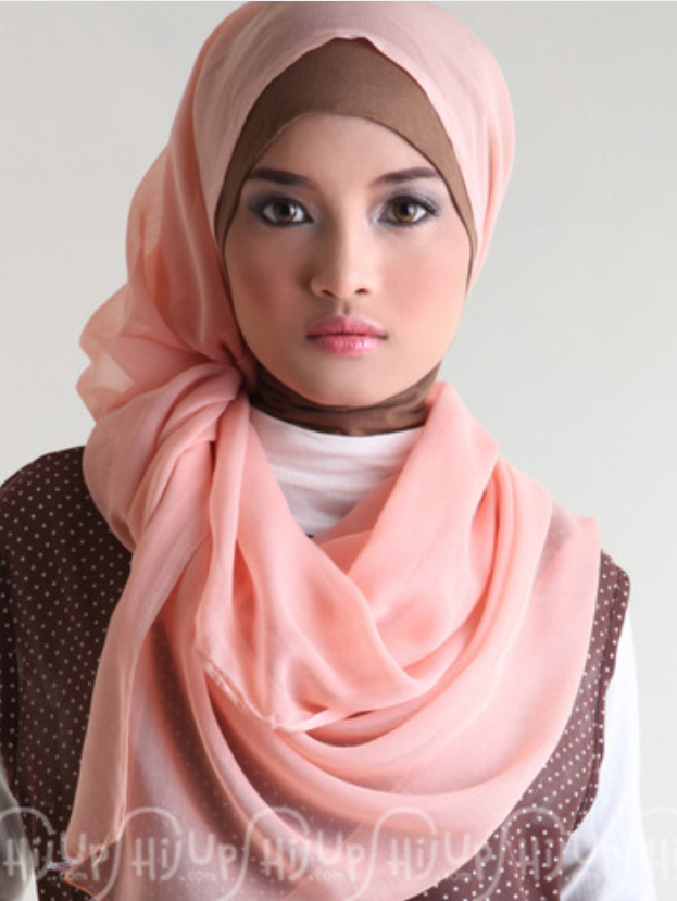 CRIMSON ROUGE: another makeup for Hijup session