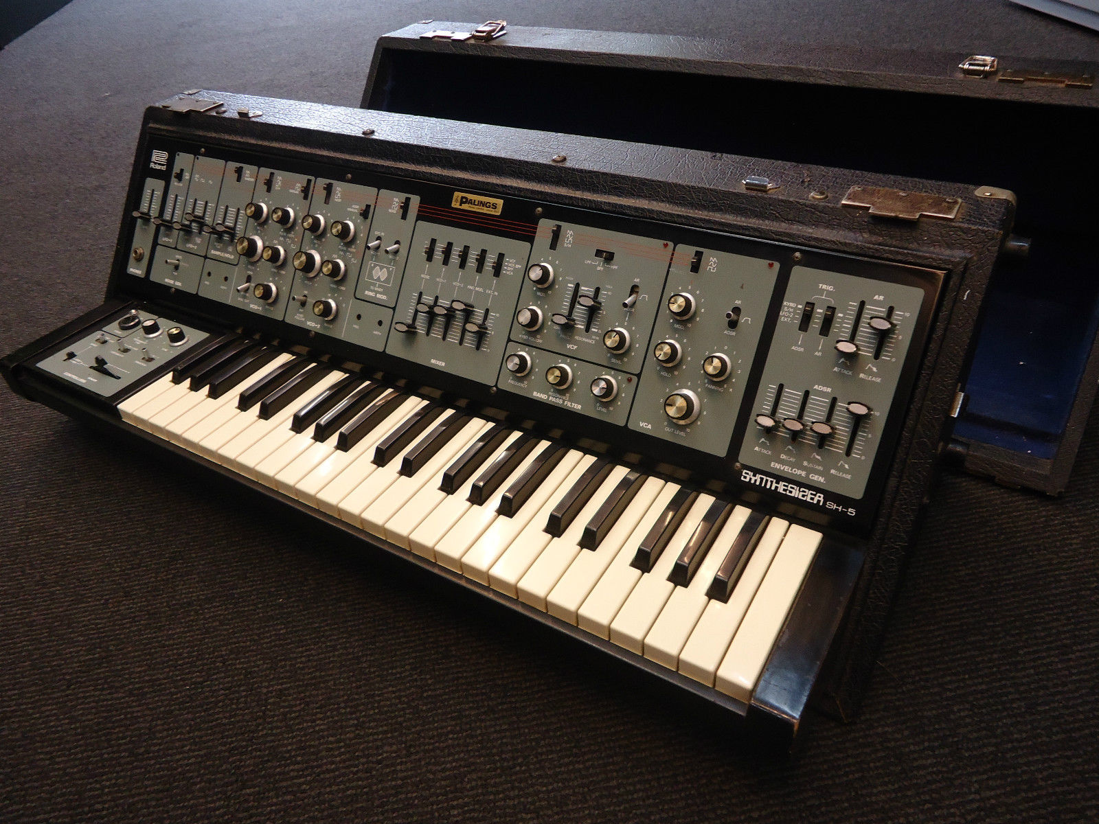 MATRIXSYNTH: ROLAND SH-5 44-KEY ANALOG MONOPHONIC SYNTHESIZER