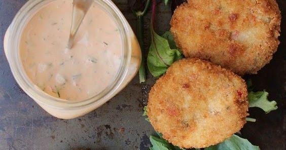 Crabless Cakes with Dill Remoulade (Vegan) - Food Delicious Ideas