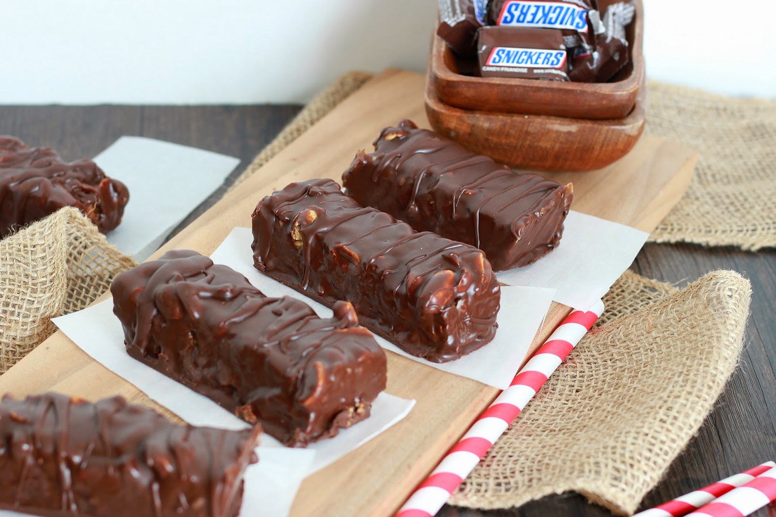 Feeding My Addiction: World's Healthiest Home-Made Snickers Bars
