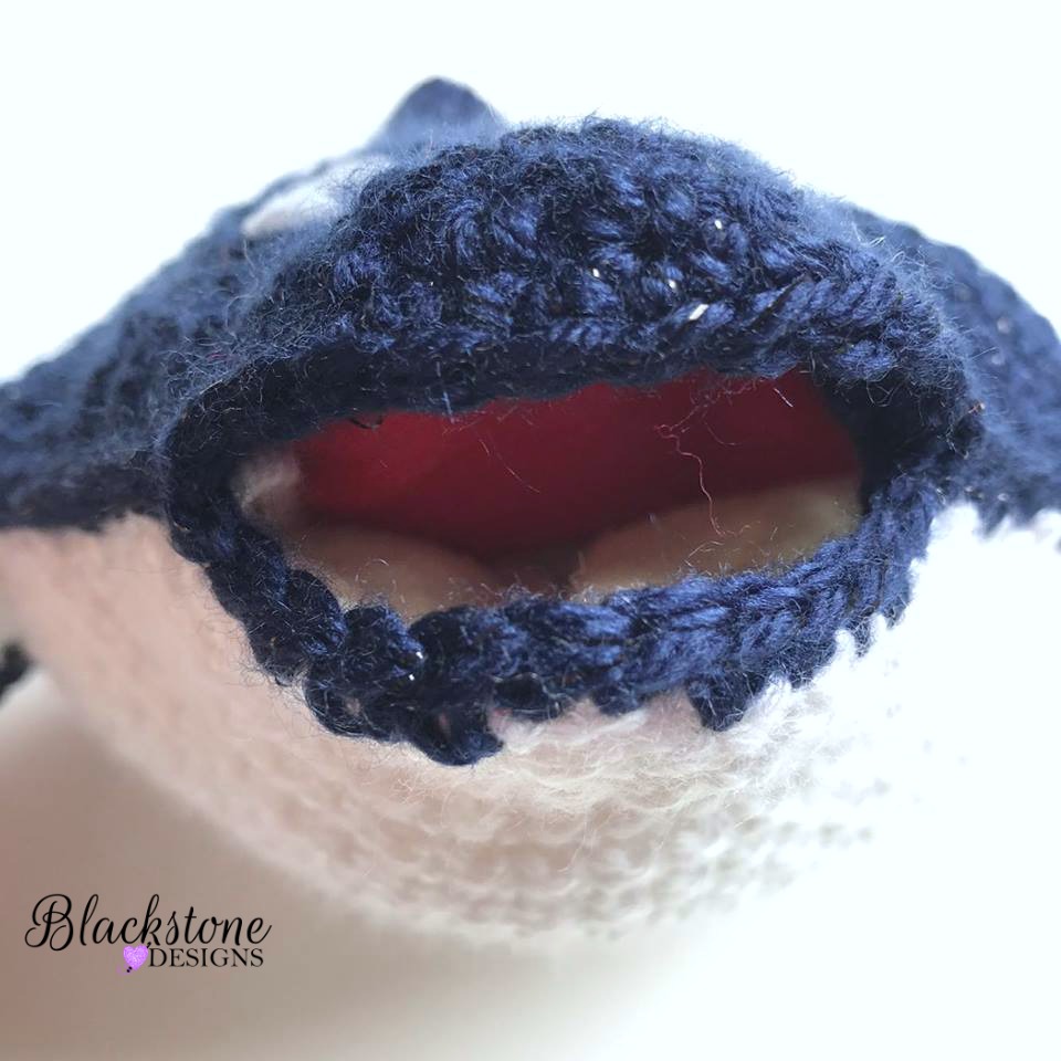 How to Make a Stingray Purse or Pal - Free Crochet Pattern | Blackstone ...