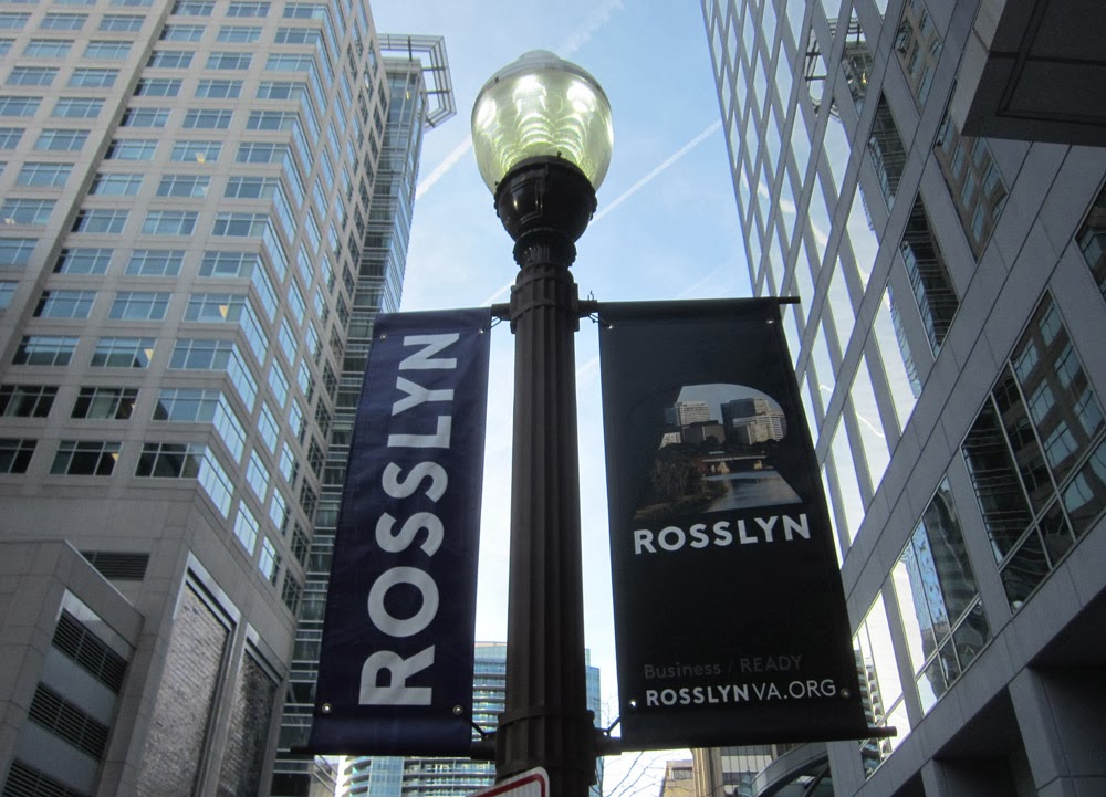 Ode Street Tribune: mysterious view of Rosslyn
