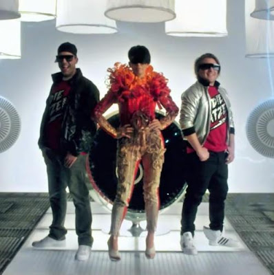 Aninhahy Dance: Die Atzen mit Nena - Strobo Pop (Extended Version)