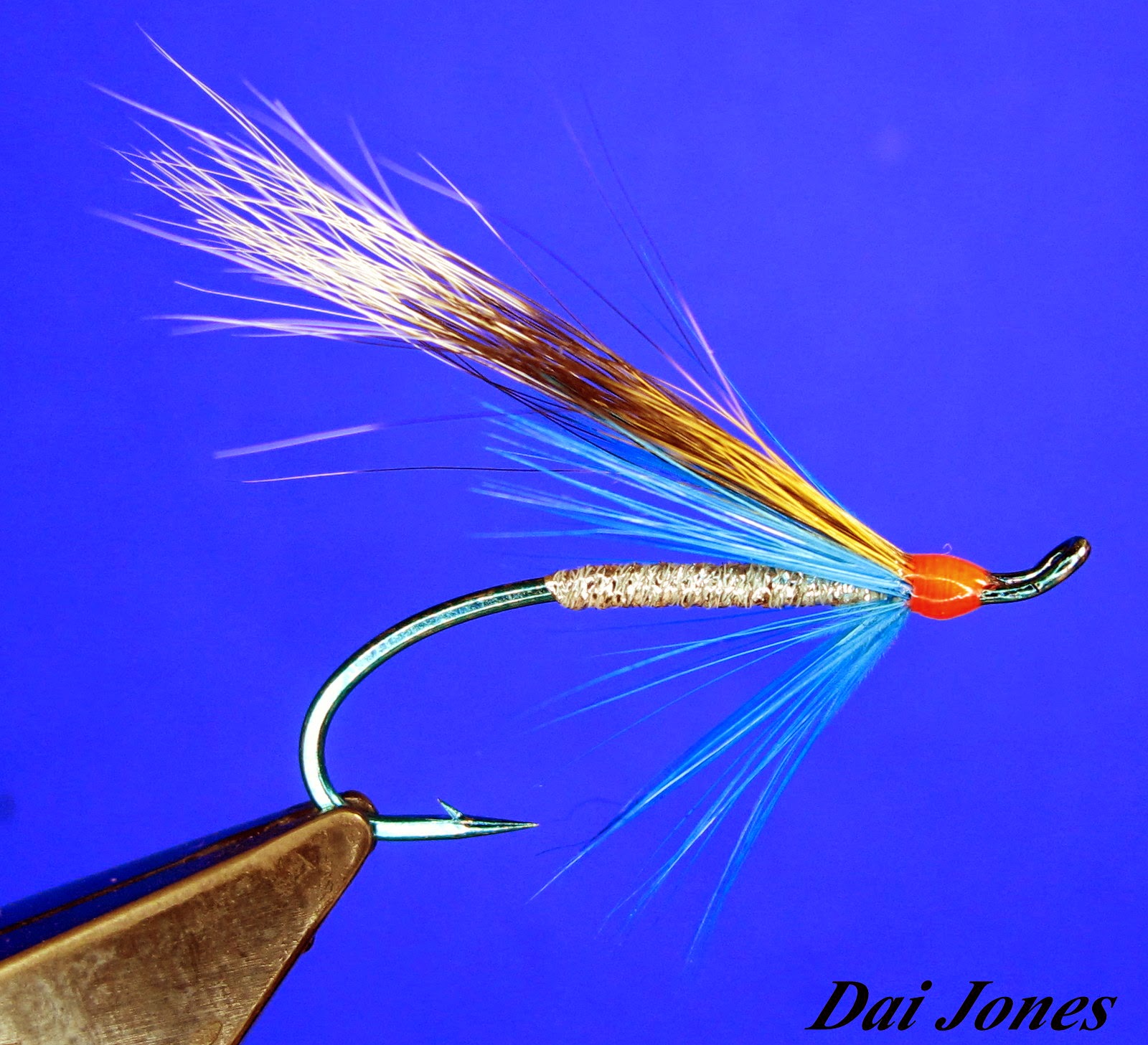daijones flies: BIG river Towy Sewin and flies.