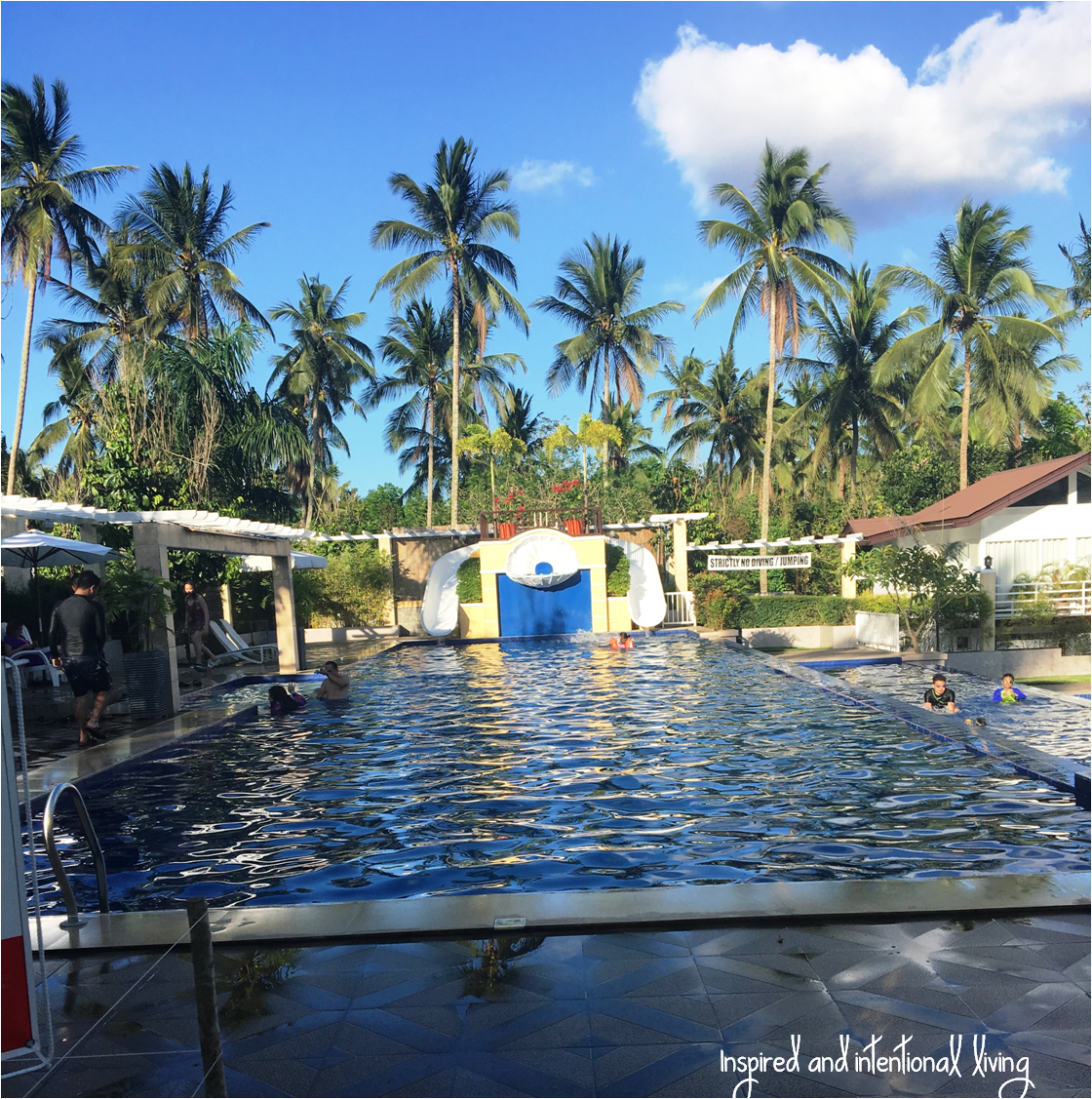 Log House Farm Resort