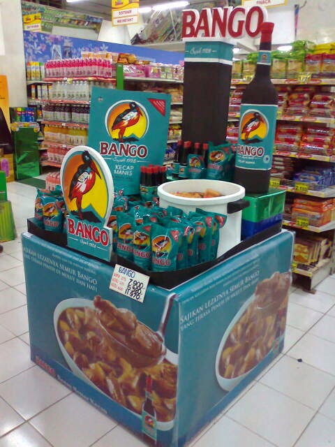 Display produk di Supermarket