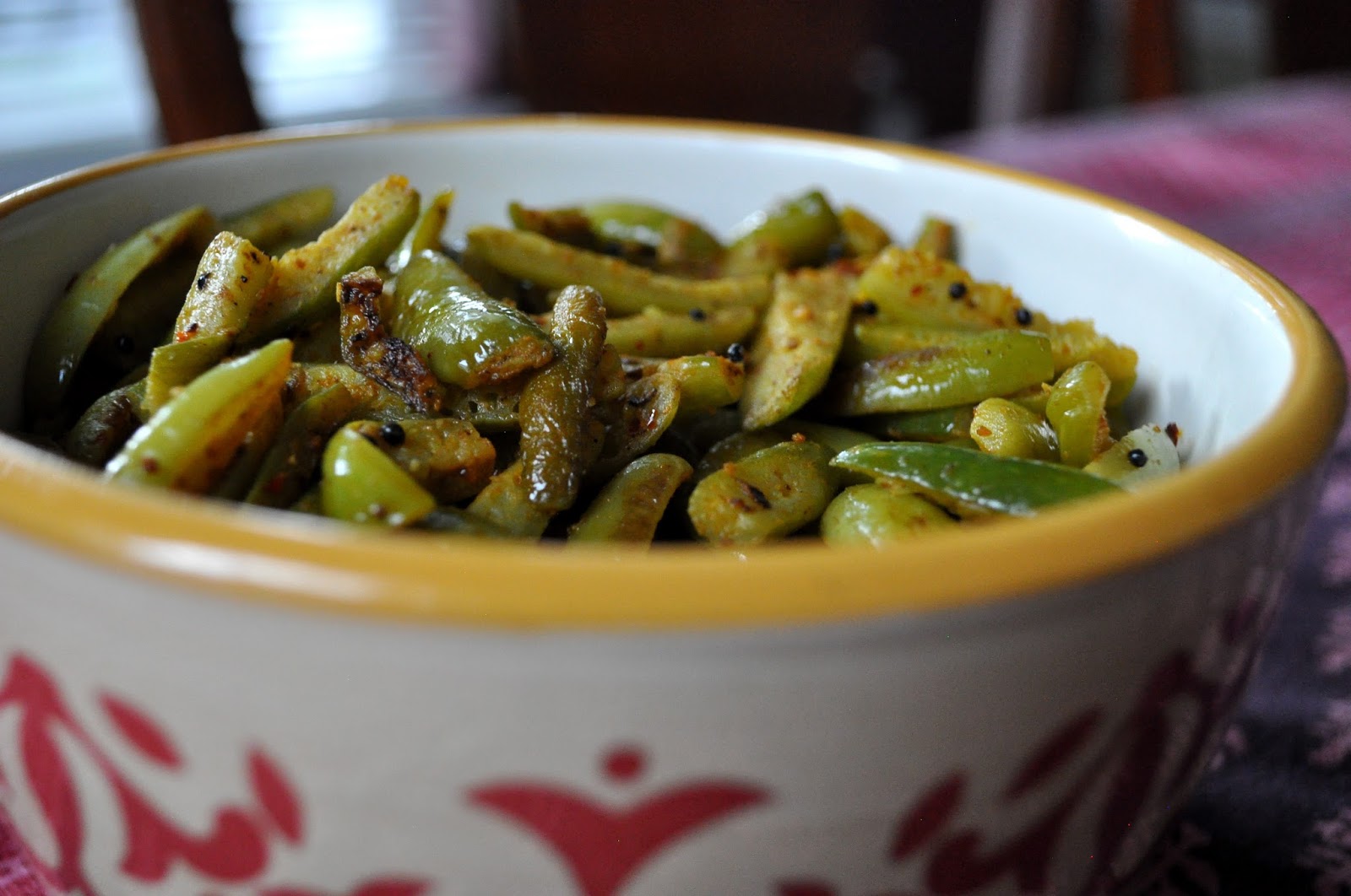 Cooking with Meena: Kovakkai (Tindora / Ivy Gourd) Curry / Poriyal