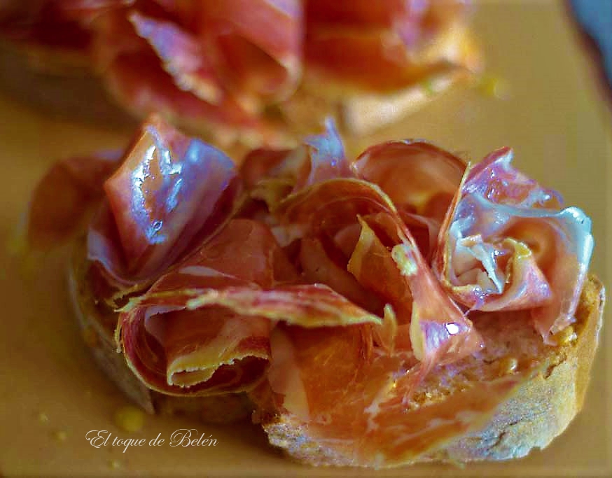 PAN TUMACA O PAN CON TOMATE - El toque de Belén