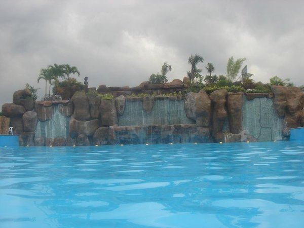 Jaunts and Joints: Fun Overnight at Amana Waterpark