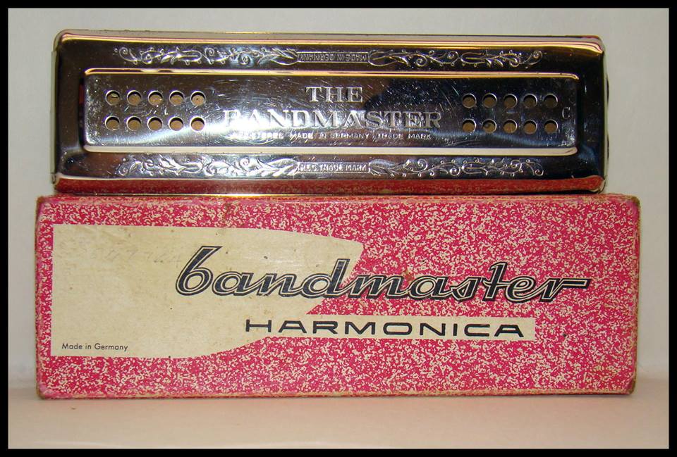 Janela aberta - Blogue de harmonica: Doc's Vintage Harmonica Collectables