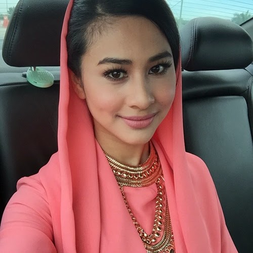 Fouziah Gous Ialah Pengacara Nona Untuk Tahun 2015 ~ Blog Hiburan