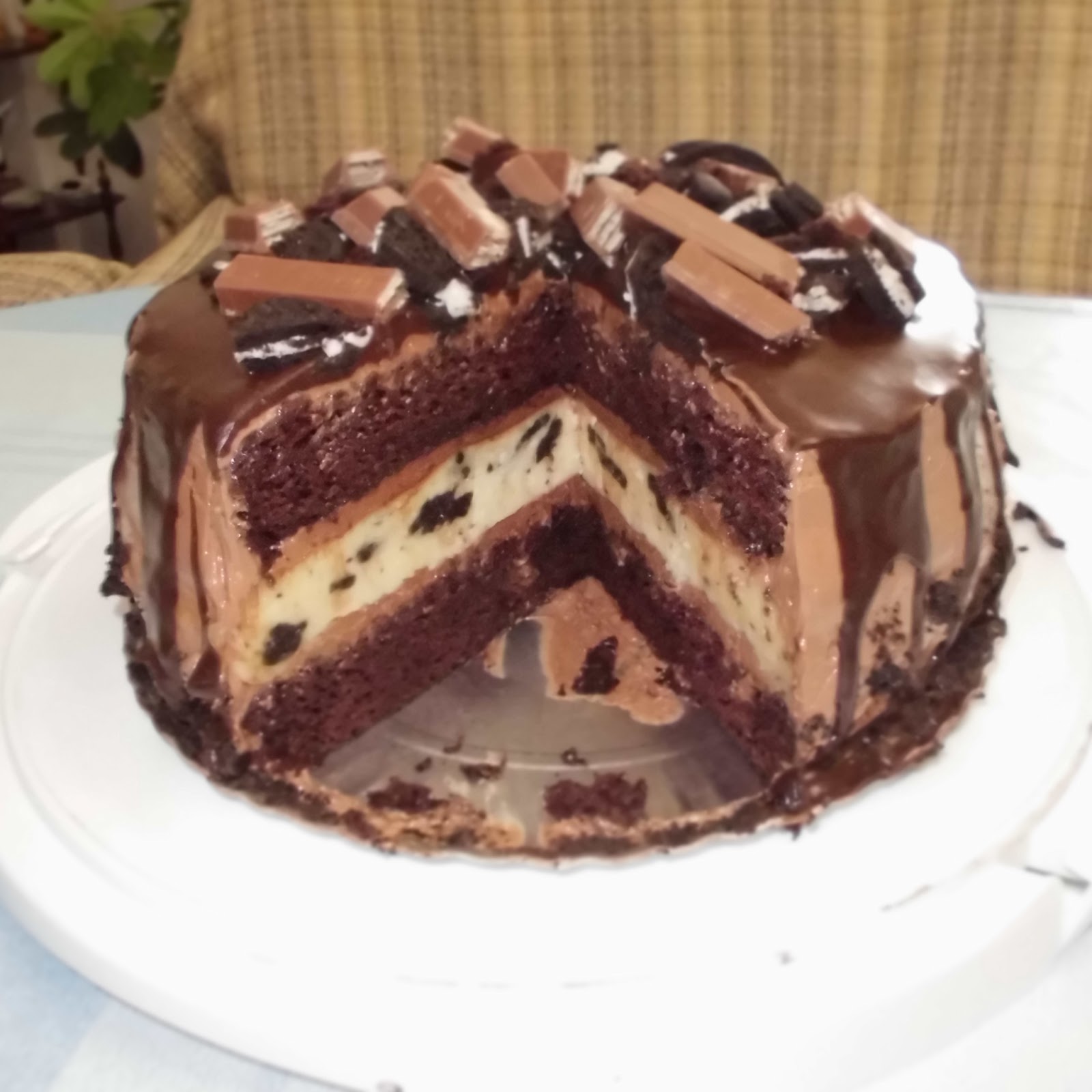REQUETEBUENOS: Oreo Nutella Cheese and Choco Kit Kat Cake