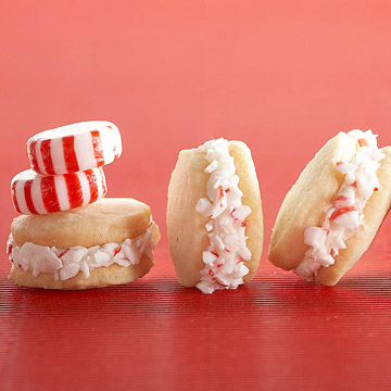 It's Written on the Wall: 100 Cookie Recipes-Let's Get Baking!