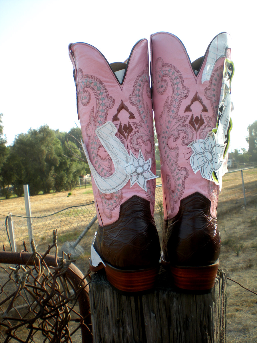 HDwest: Custom Painted Boots
