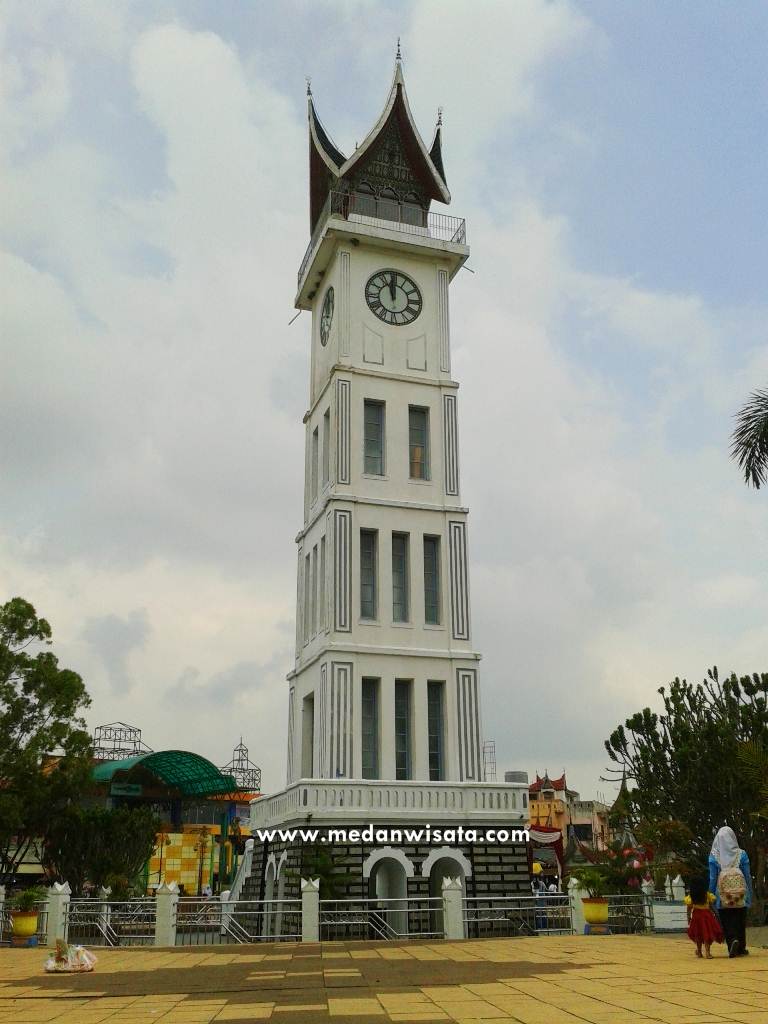Inilah Jam Gadang Dengan Segala Keunikannya - Medan Wisata - Travel ...