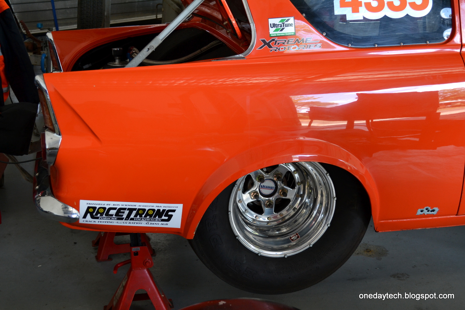 Onedaytech: Kym Holdt's Ford Anglia based Rotary Drag Car