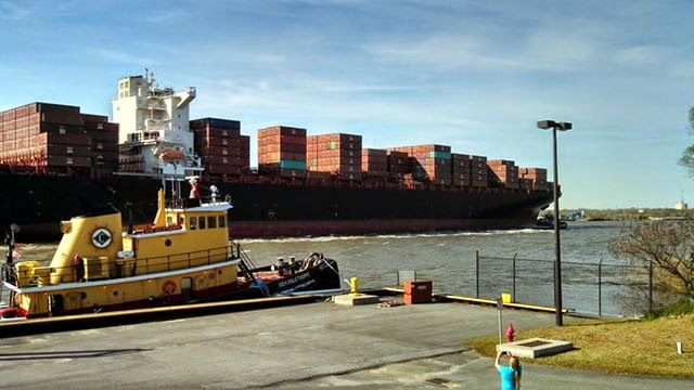 Tugboat Life, Tugboat Wife