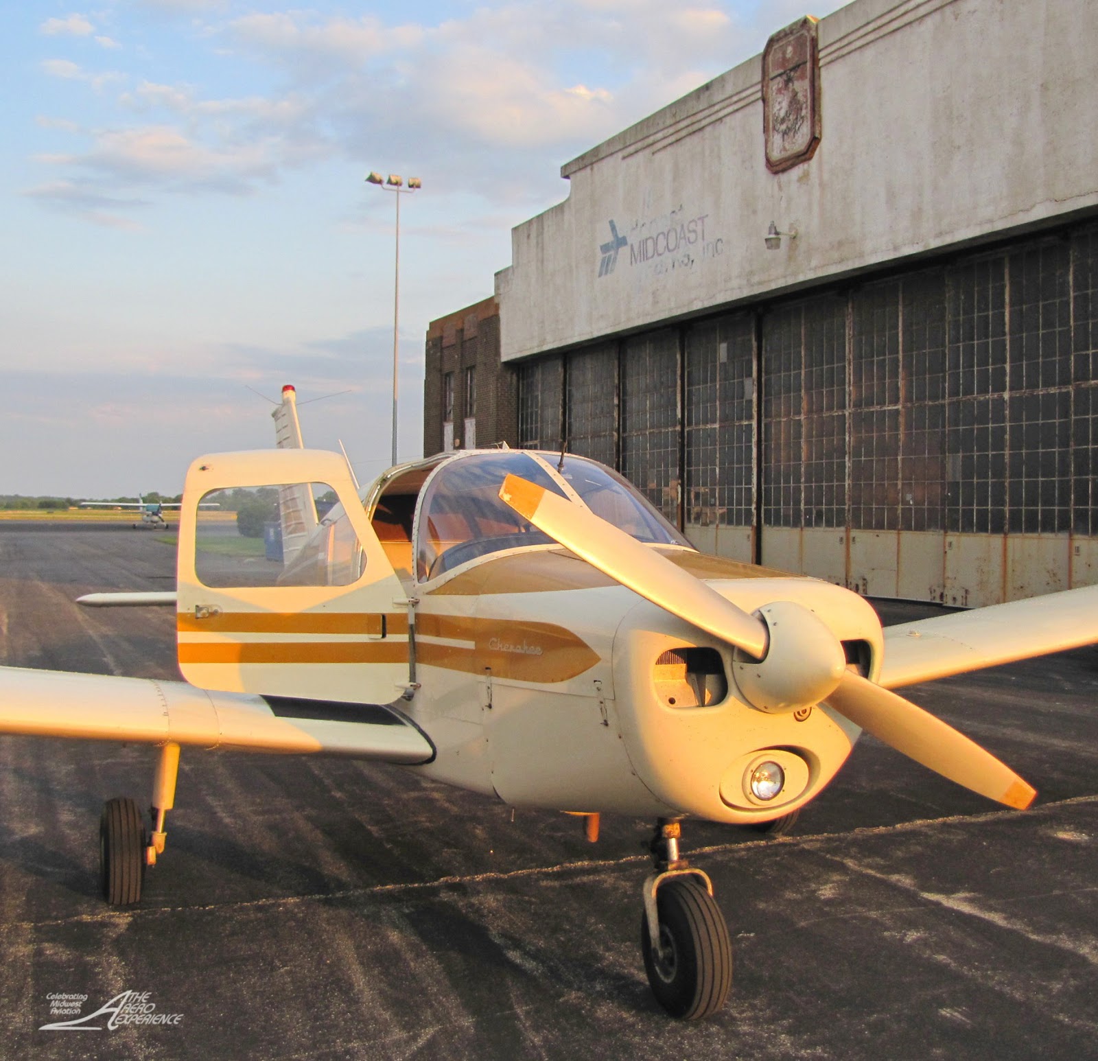 The Aero Experience: Flying With The Aero Experience: Piper Cherokee In ...