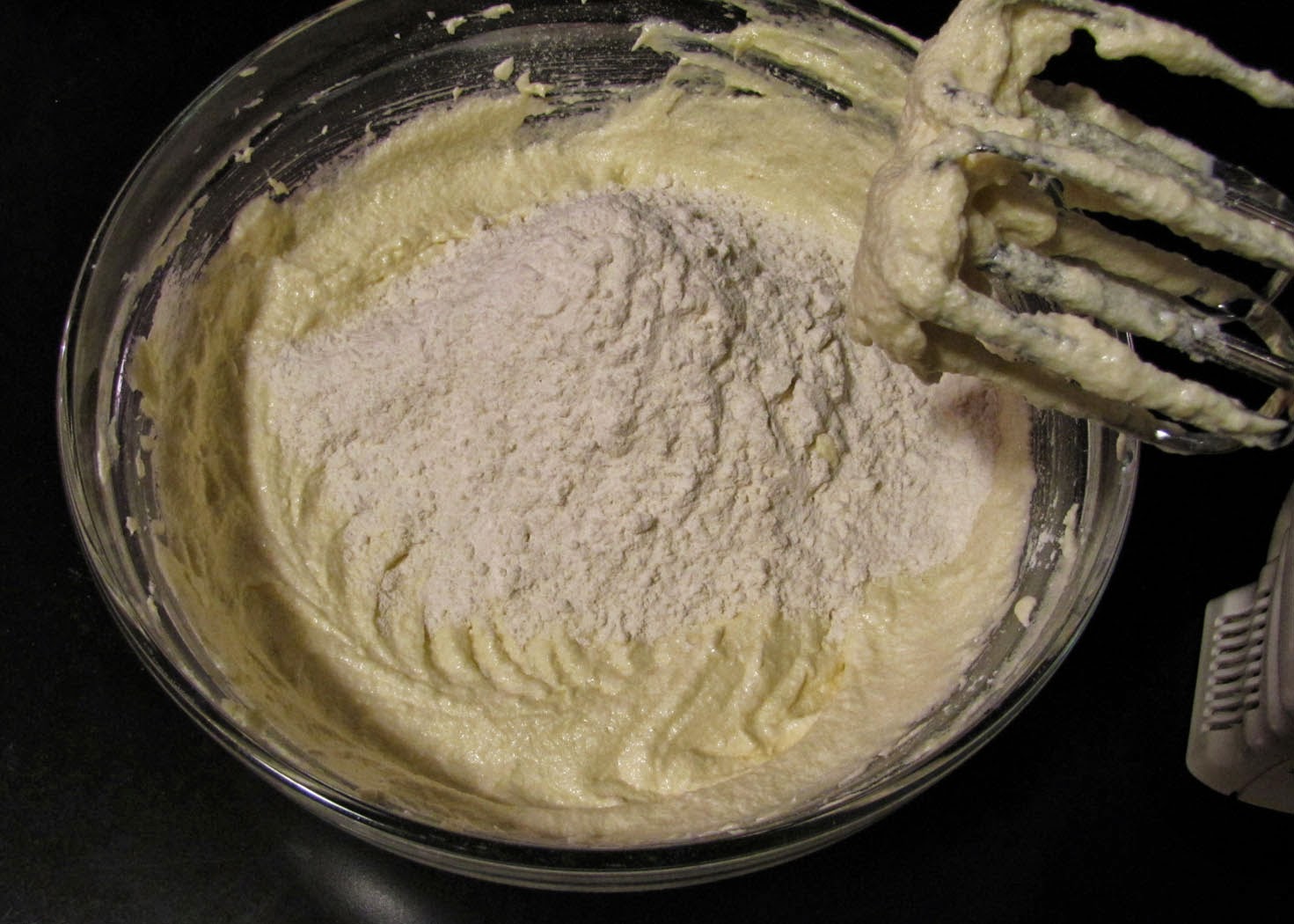 Smells Like Food in Here: Pineapple Bundt Cake with Pineapple Syrup