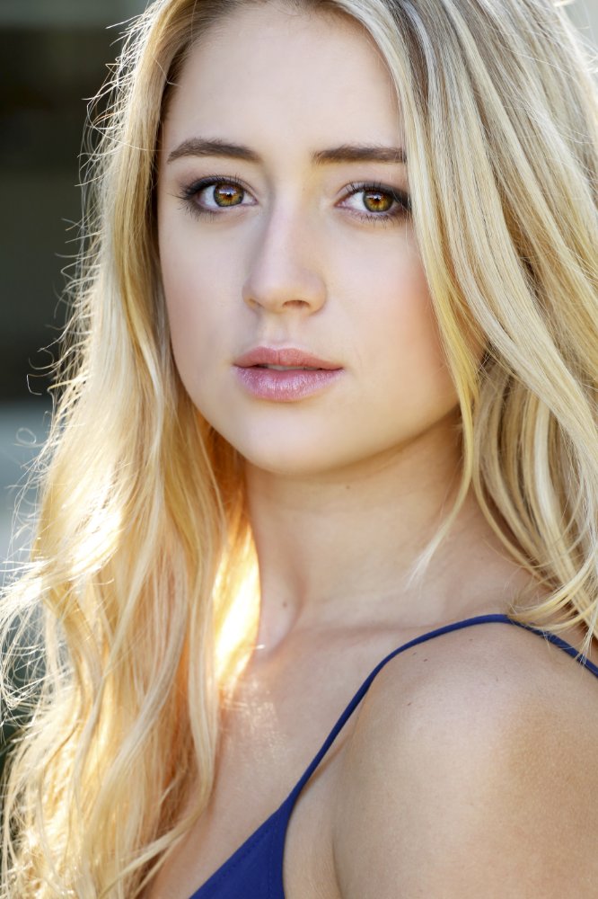 Lizze Broadway movies list and roles (Gen V - Season 1, Based on a True ...