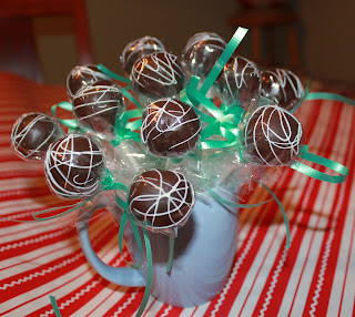 LV's Little Corner: Cake-pops Tasting - Sample Delicious Desserts