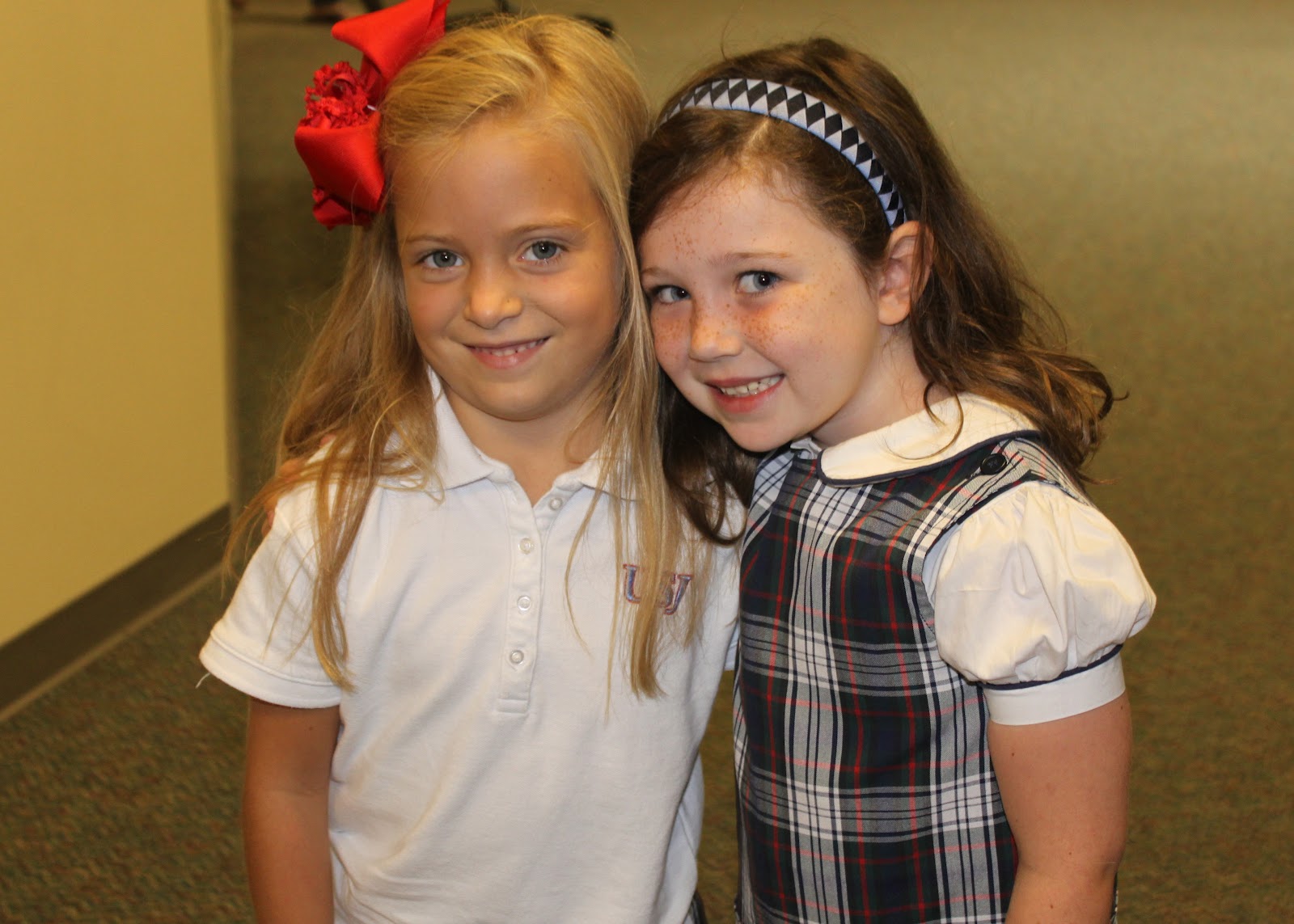 smilejulia and smilegracie: First Day of FIRST Grade!