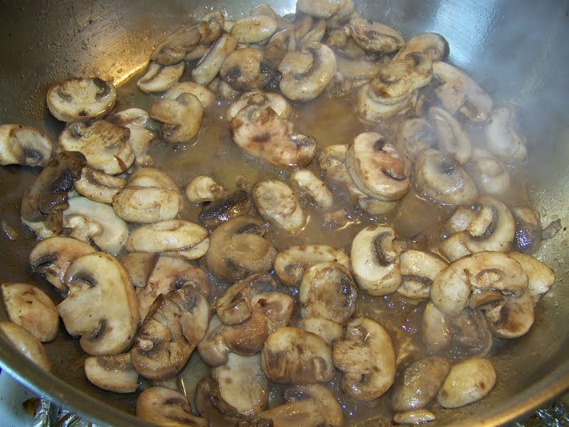 Kitchen Simmer: Spicy Russian Stroganoff Spaghetti and Meatballs