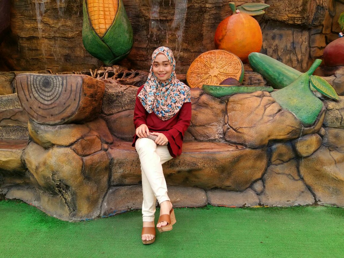 Cantik Manis Putih Harumnya Badanmu Sayang | Skandal Foto Bokep ABG | Situs Film Porno dan Foto ...