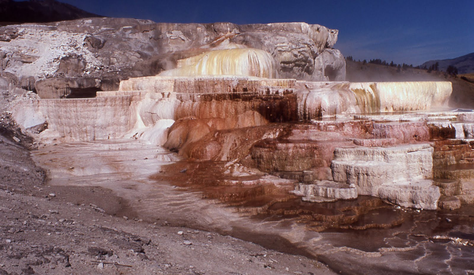 Nasa News Release: Landsat satellites Track Yellowstone's Underground Heat