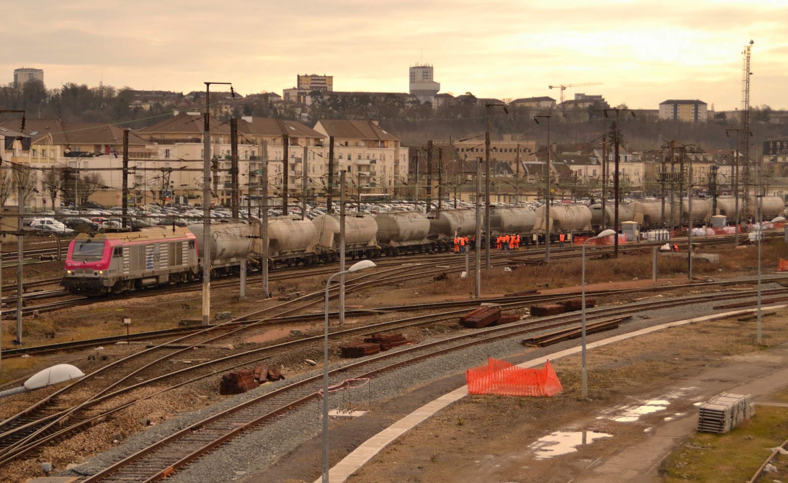 LA PASSION DU TRAIN: à Creil, en Février avec Tarek , 2 éme Partie