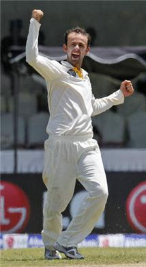 Nathan Lyon Profile and Pictures - The Sport and Football Report